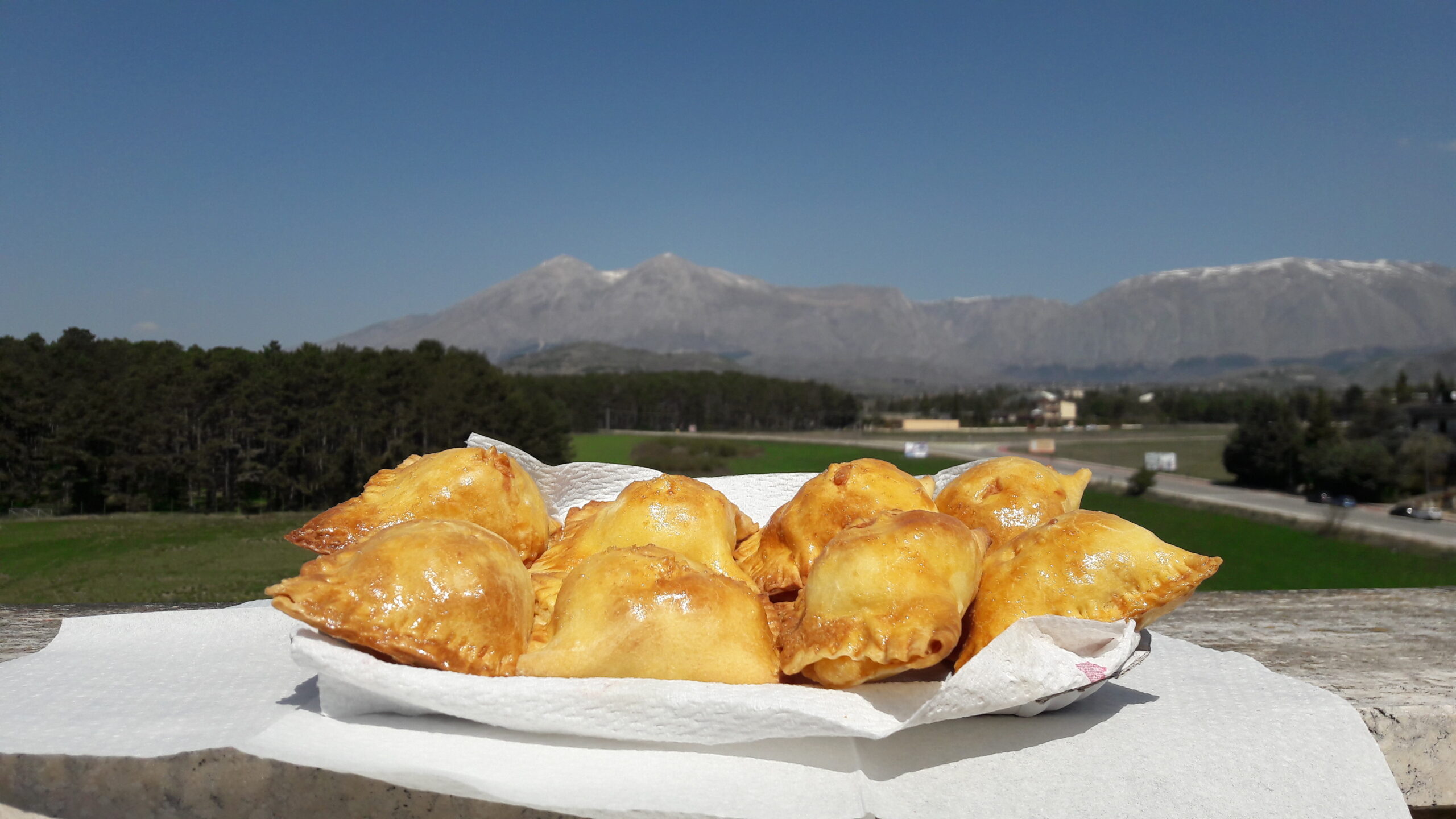 Fiadoni - Fee-fi-fo-fum I Smell a Gorgeous Cheese Pastry...